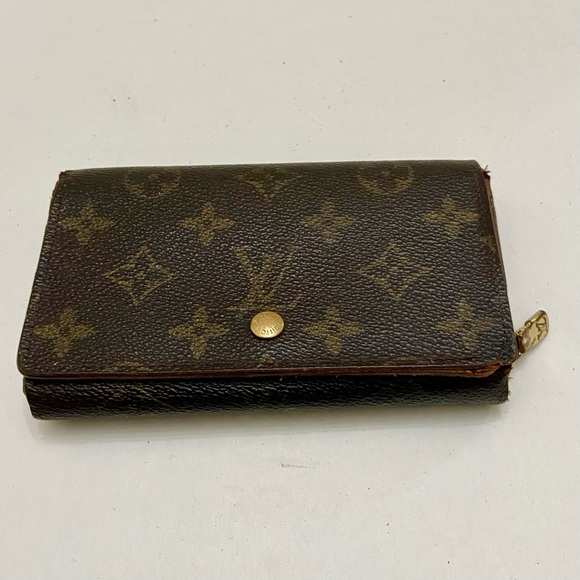 Louis Vuitton | Bags | Louis Vuitton Mono Brown Leather Compact Wallet ...